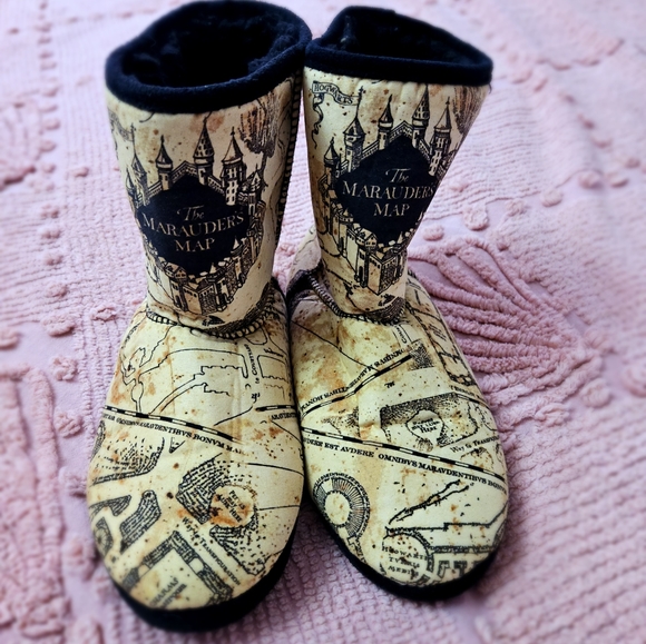 Bioworld | Shoes | Nwot Harry Potter Marauders Map Slippers Boots ...